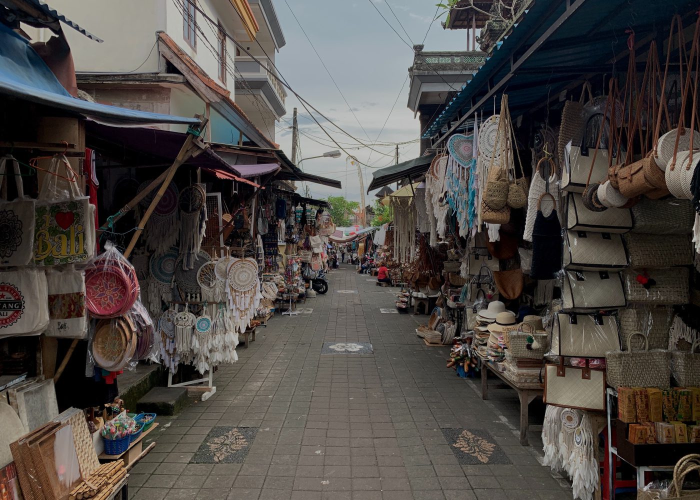 Local markets in Bali: vintage clothes, art & food | Honeycombers Bali
