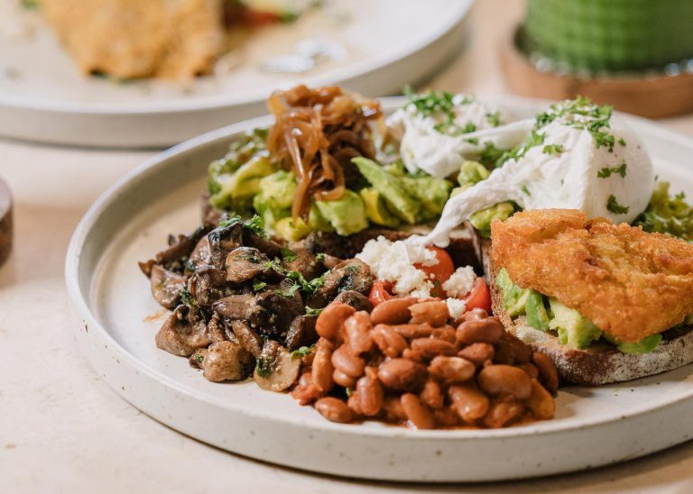 11 BEST Cafes in Seminyak for Breakfast & Brunch (2026)