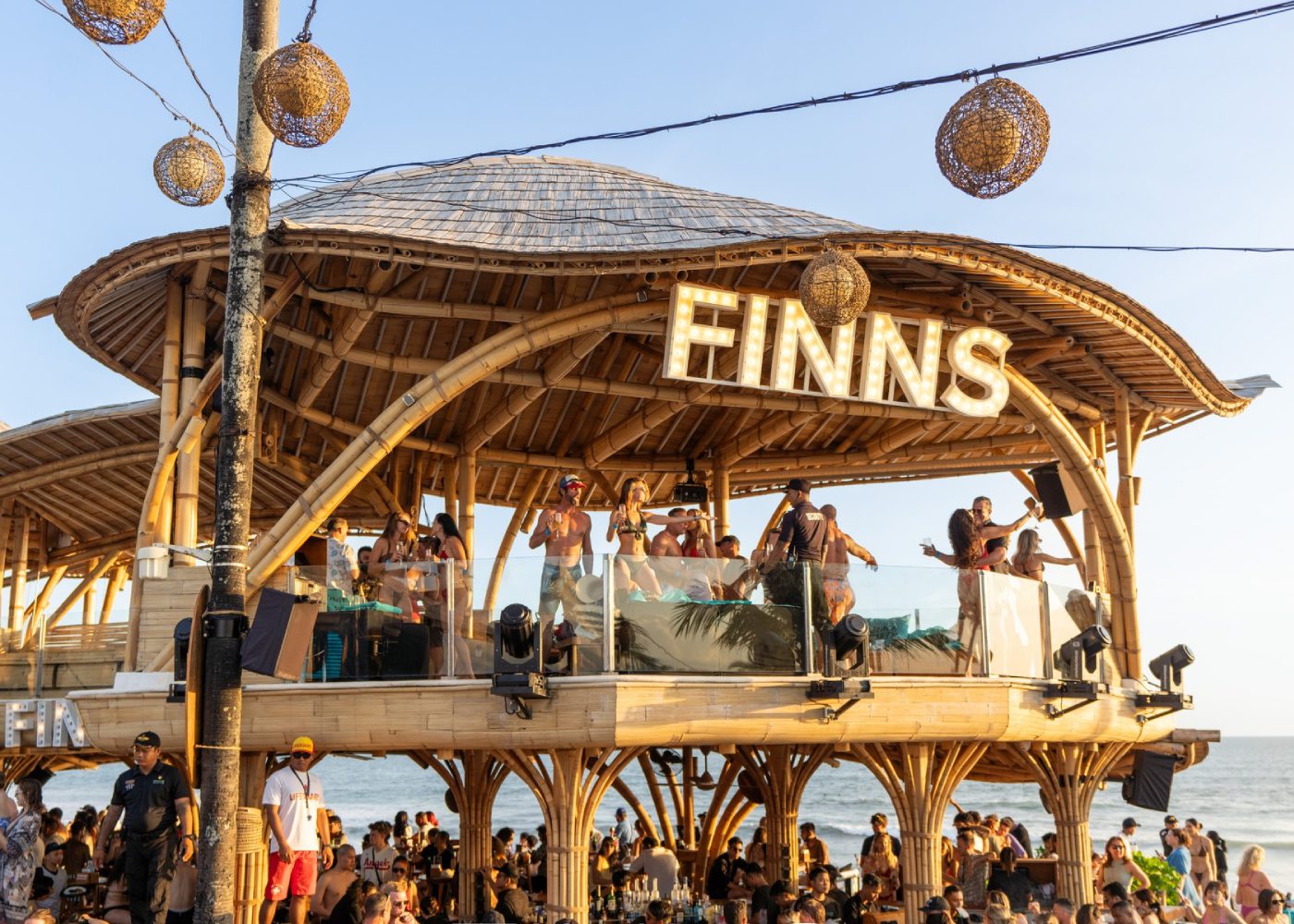 35 Beach Club di Bali yang wajib dikunjungi di 2023 | Honeycombers Bali