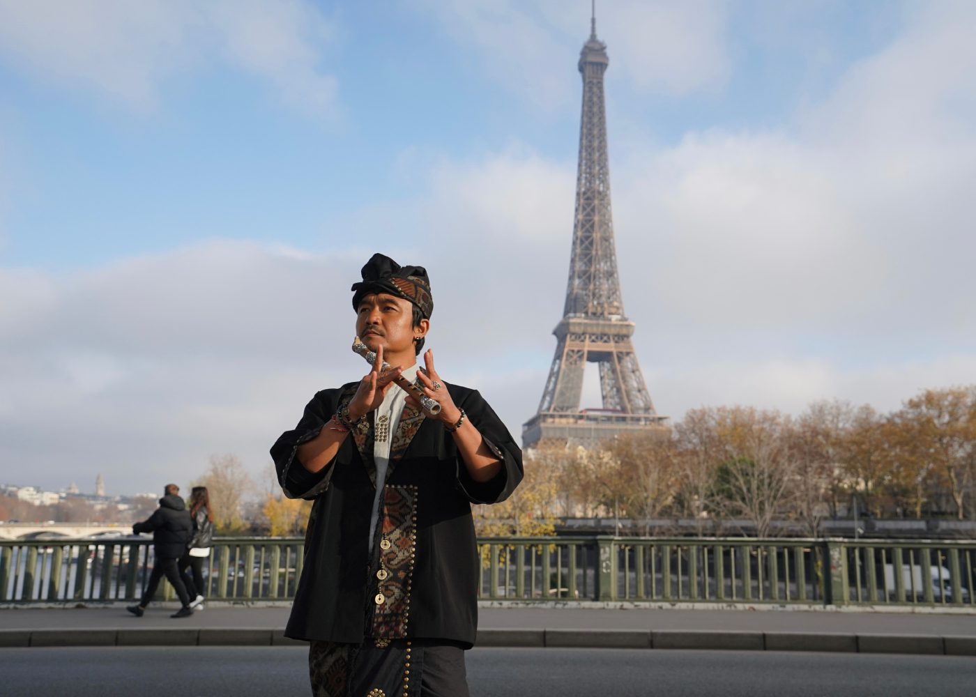 Gus Teja | Honeycombers Local Legend