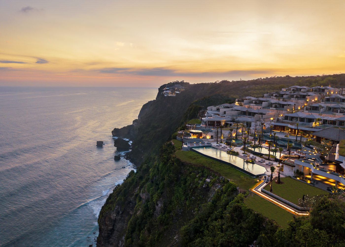 10 Best Clifftop Hotels & Resorts In Bali - 2026 Guide