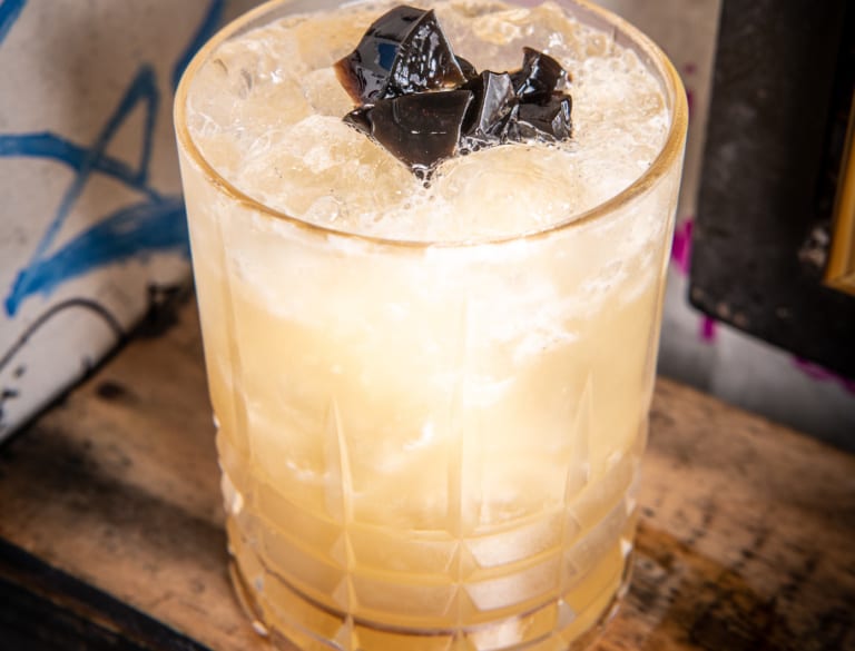 5 reasons we adore The Pontiac bar in HK | Honeycombers