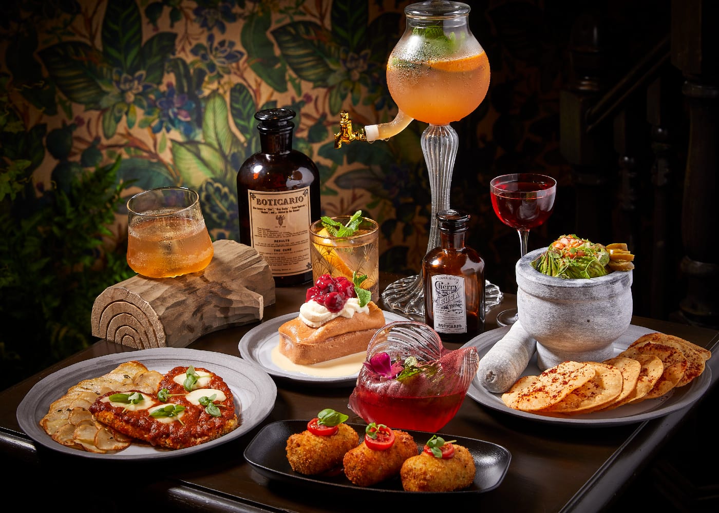 Saturday happy hours in Hong Kong you need to know | Honeycombers