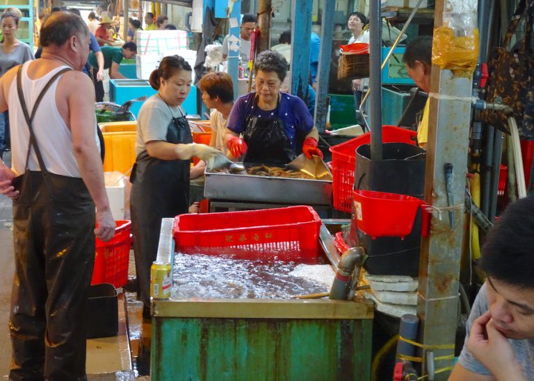 Fun and exciting things to do in Aberdeen, Hong Kong | Honeycombers