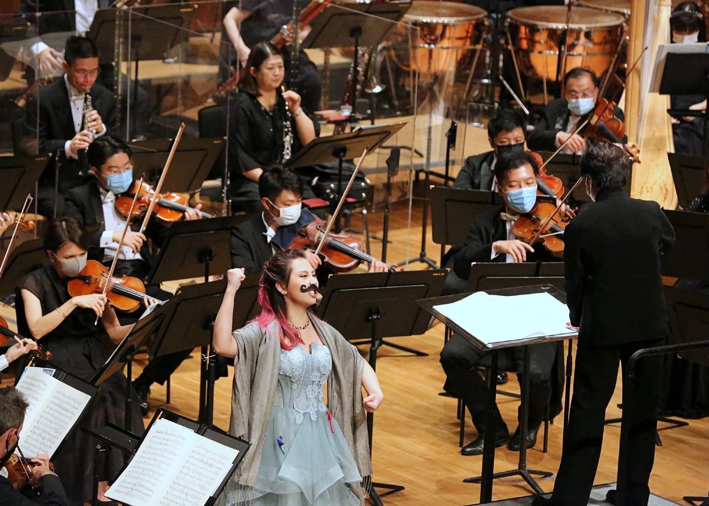 Meet Vivian Yau, an opera singer in Hong Kong | Honeycombers