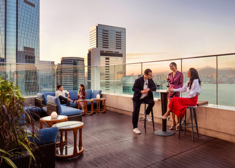Rooftop bars in Hong Kong with absolutely stunning views | Honeycombers