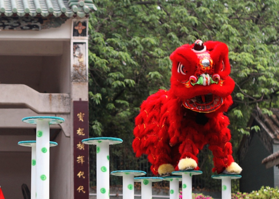 Roar-some facts about lion dance and dragon dance