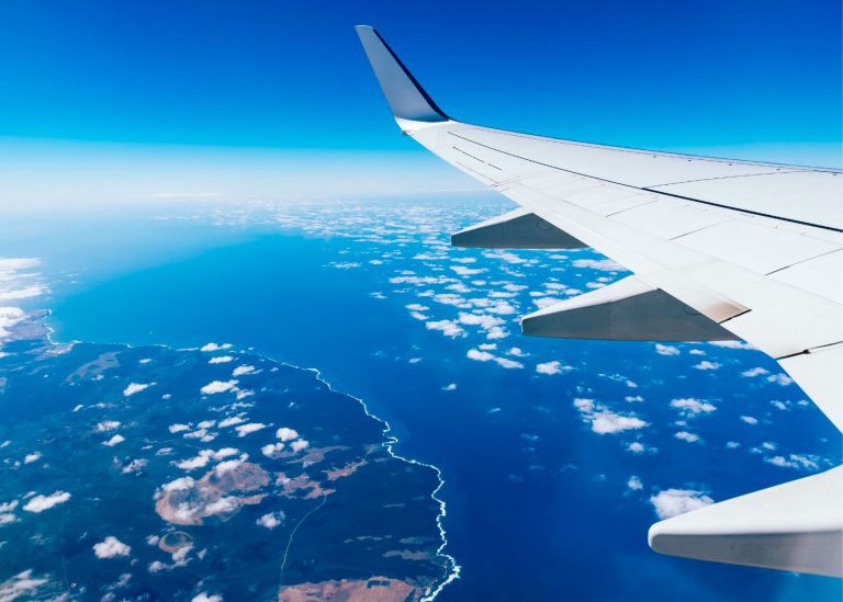 Take to the skies with the best airlines in the world | Honeycombers