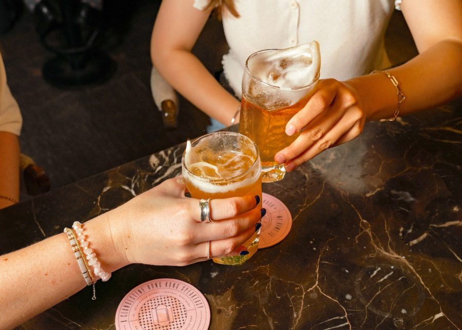 Best happy hours in Hong Kong: 20+ drinking deals! | Honeycombers
