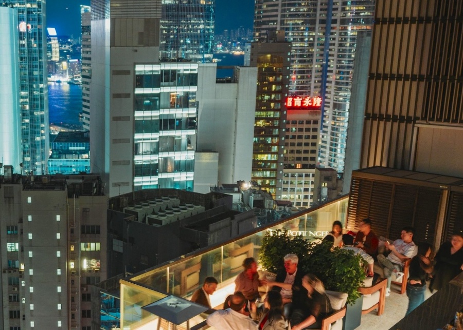 Rooftop bars in Hong Kong with absolutely stunning views