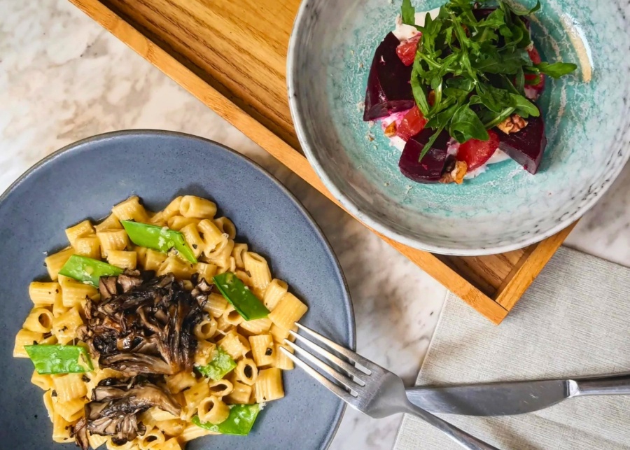 20 Best lunches in Central for busy bees | Honeycombers