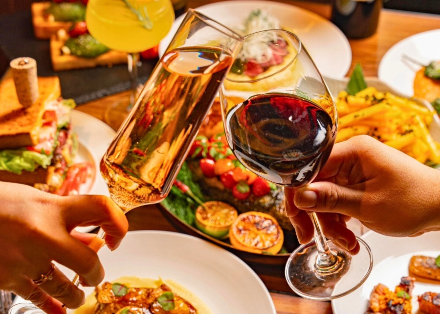 20 Best lunches in Central for busy bees | Honeycombers