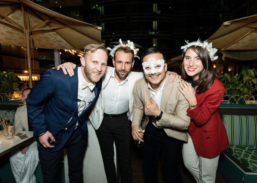 Last-minute dinner festivities made easy | Honeycombers Hong Kong