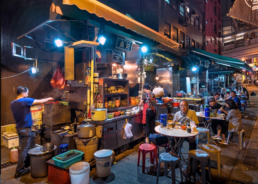 You must try these best dai pai dongs in Hong Kong!