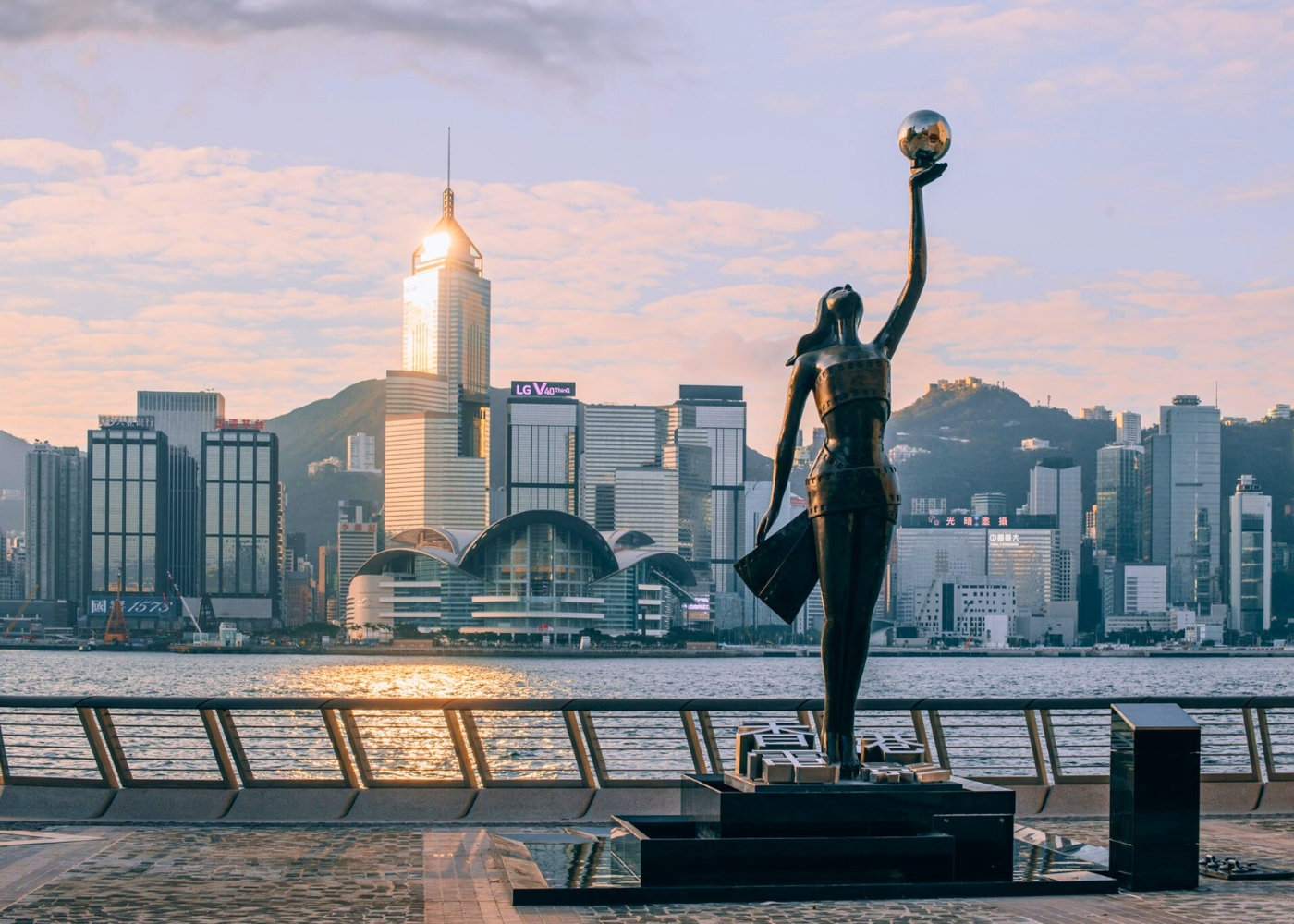 Top Hong Kong Tourist Attractions You Must Visit Honeycombers