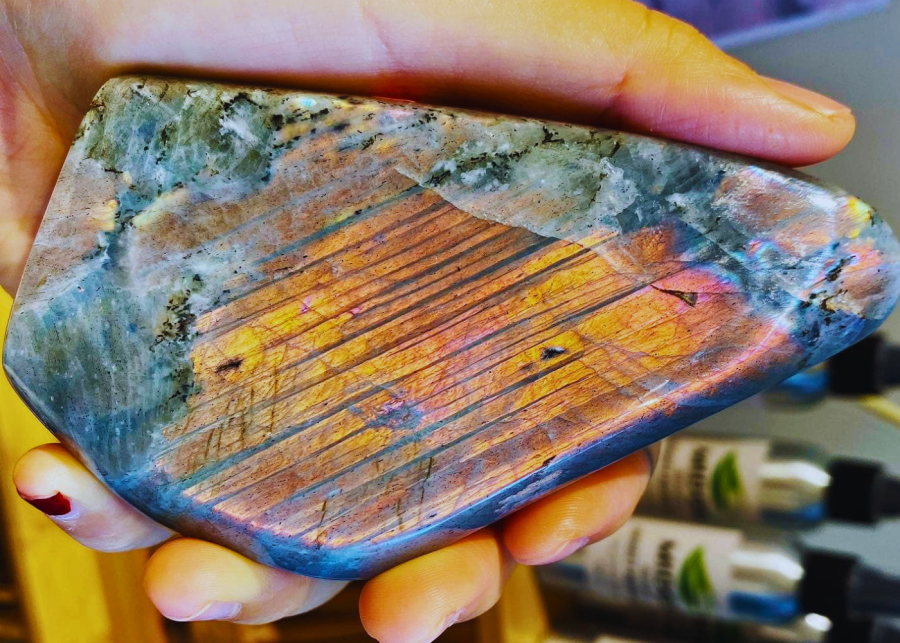 Feeling stuck? Tap into crystals for creativity | Honeycombers