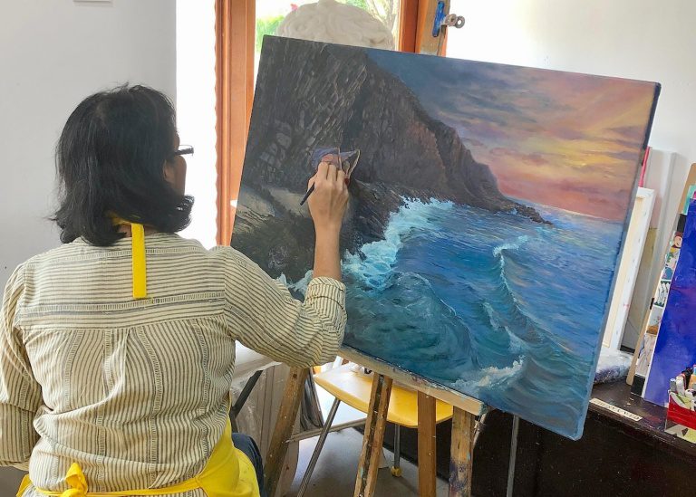 The ultimate Repulse Bay Guide: Discover sand, shops, and more!