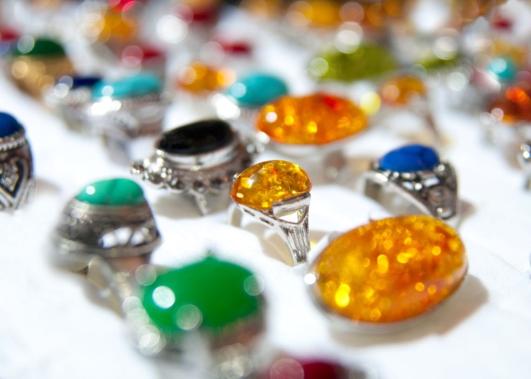 Sparkle sustainably with lab-grown gemstones | Honeycombers