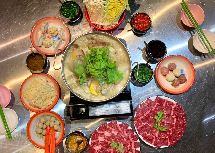 We love these hot pot restaurants in Hong Kong