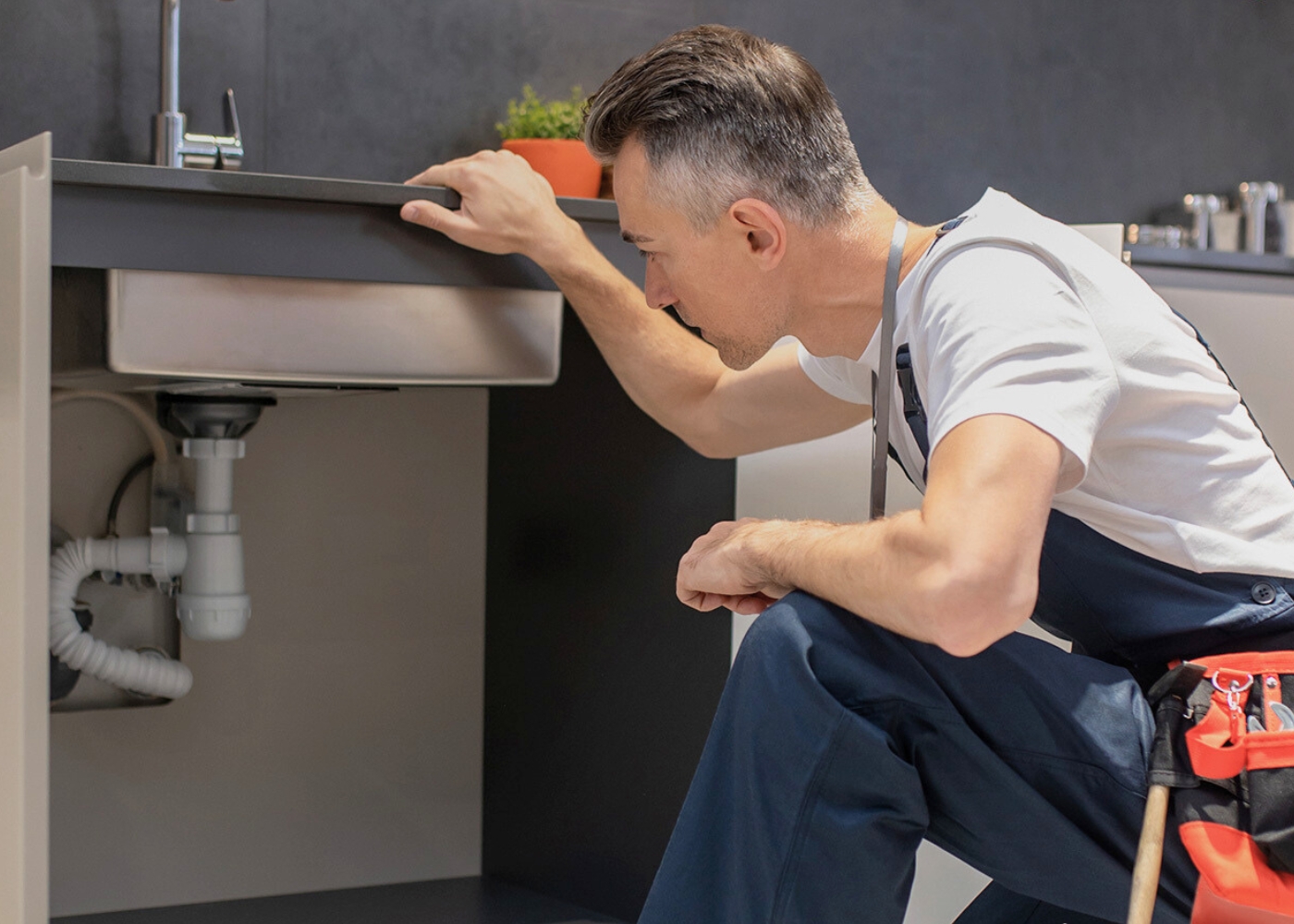 Trusty handyman and repair services in Hong Kong