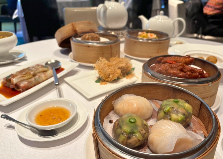 All-you-can-eat dim sum: Unlimited siu mai, har gau, and more!